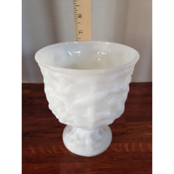 Brody | Accents | Vintage Brody Milk Glass Vase White Usa Flower Floral ...